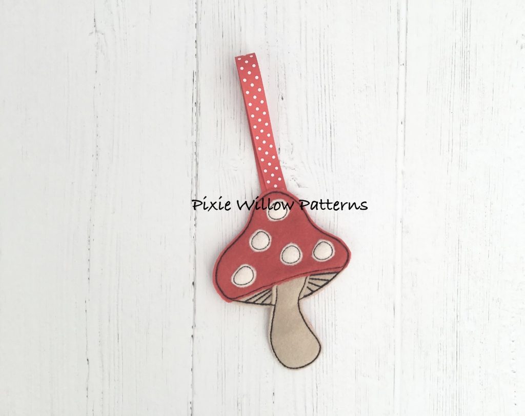 Toadstool Applique for 5×7 Hoops – Pixie Willow Patterns