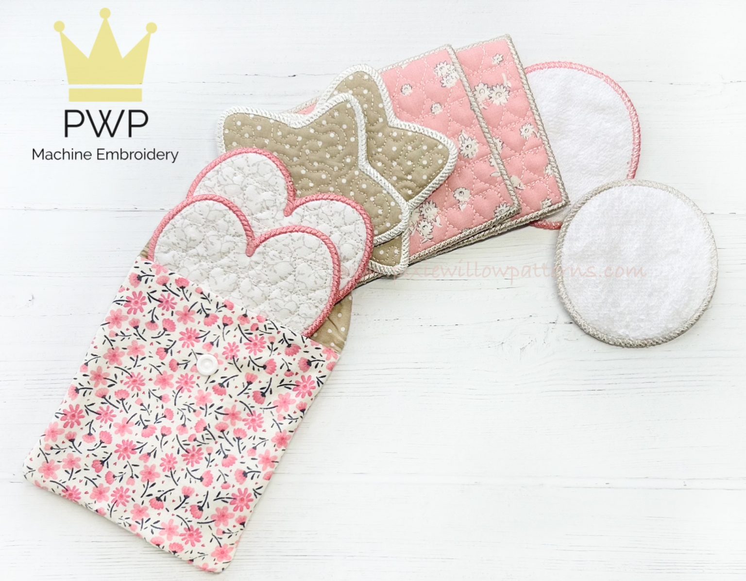 Pamper Bundle. 4x Reusable MakeUp Remover Pads Patterns PLUS Bag. For 4 ...