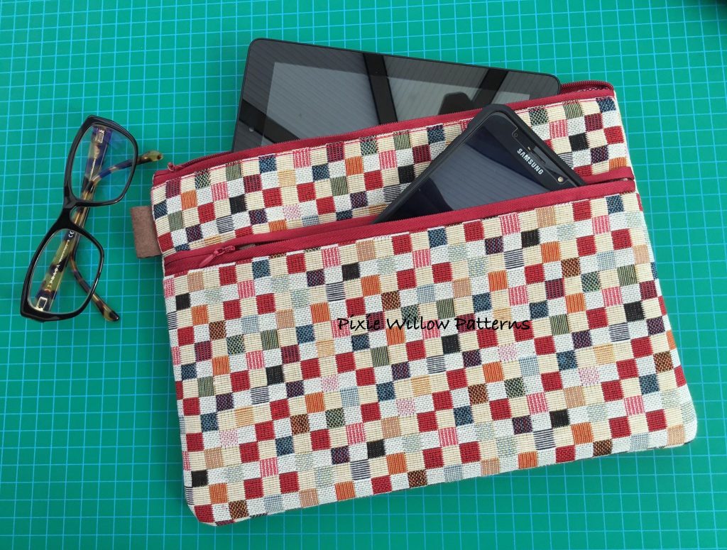 ITH Double Zipper Bag, In the hoop bag – 4 Sizes – Pixie Willow Patterns