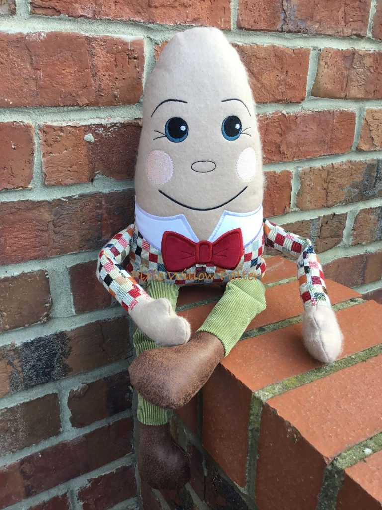 ITH Humpty Dumpty Doll. In the hoop Stuffie pattern for 5×7, 6×10, 7×12 ...