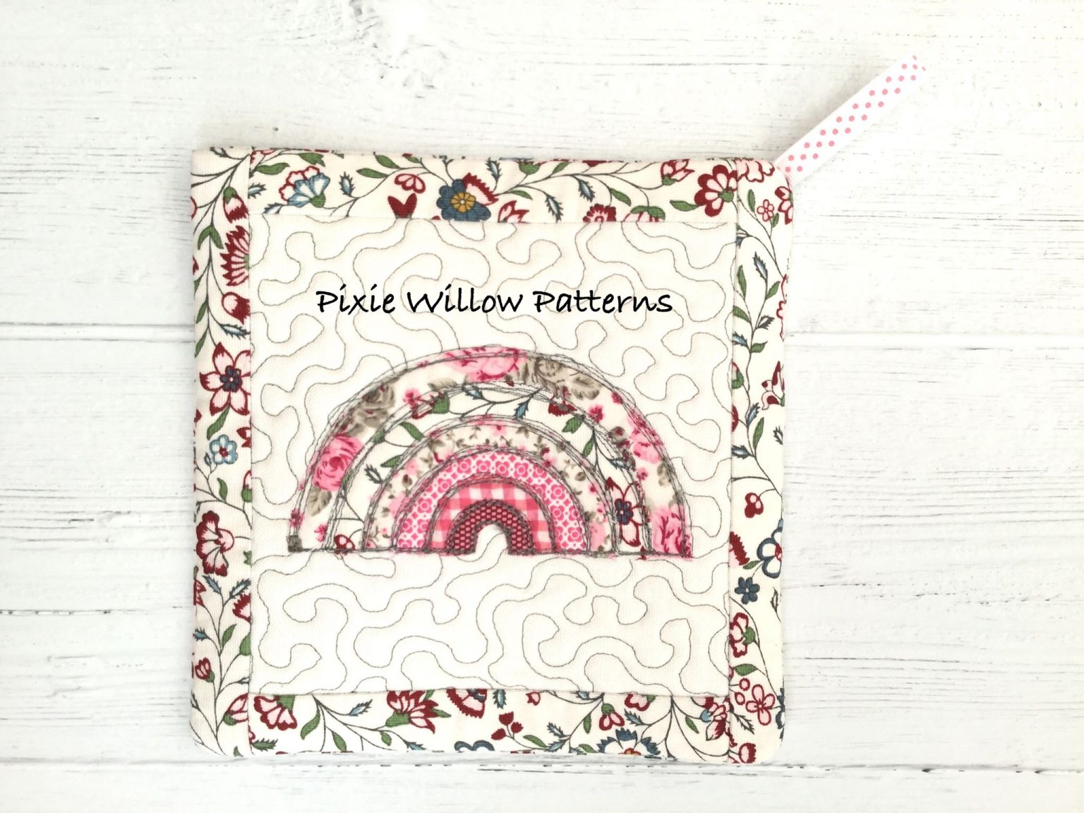 ITH Pot holder with RAINBOW raw edge applique. For 8×8 hoops – Pixie ...