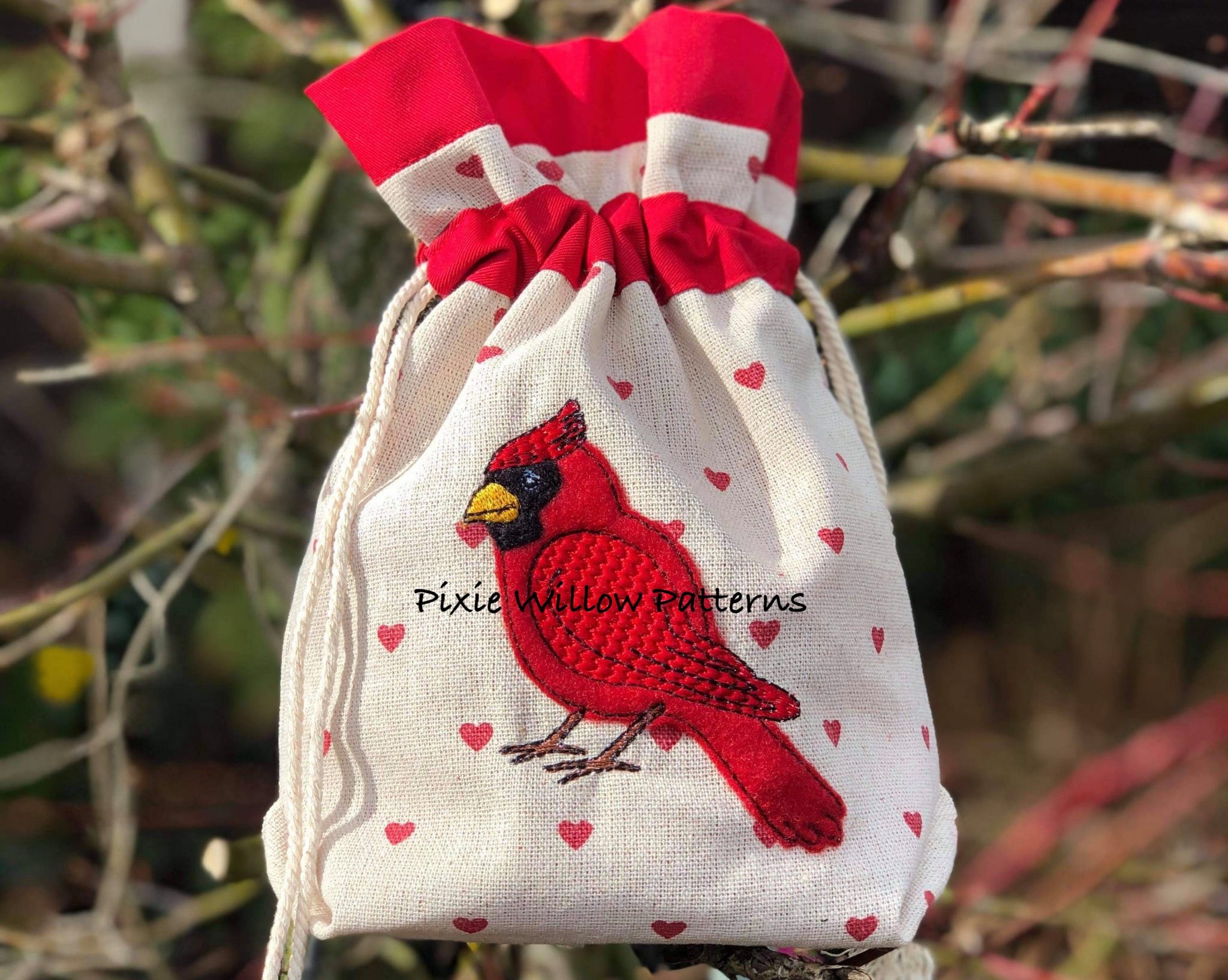 Cardinal Applique. Machine Embroidery pattern of a Red Cardinal for 4×4 ...