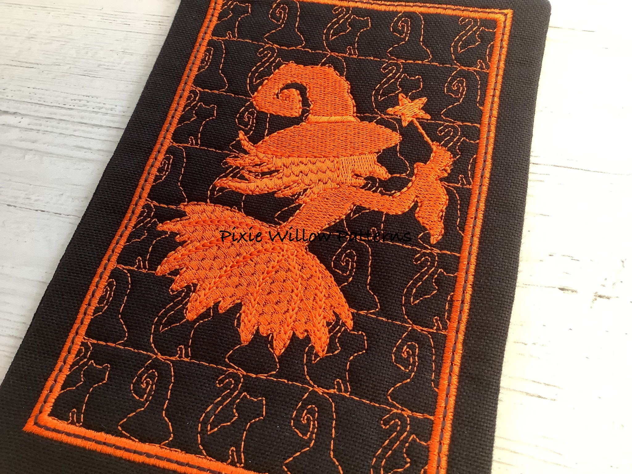 ITH Witch Silhouette Mug Rug Design. In the Hoop Machine Embroidery Halloween Project for 5×7 ...