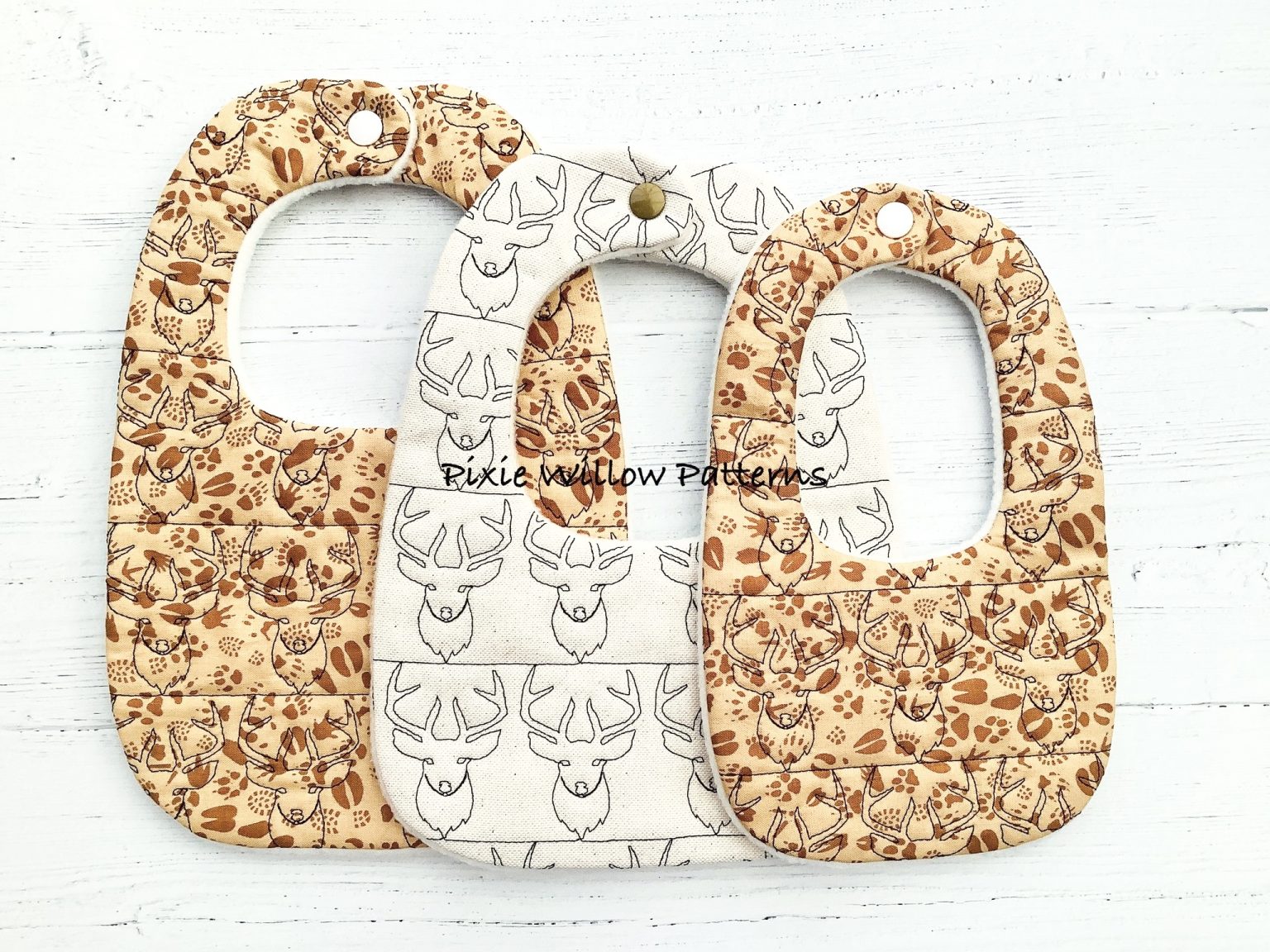 ITH Bib pattern with Deer head quilting. In The Hoop bib design for 6× ...