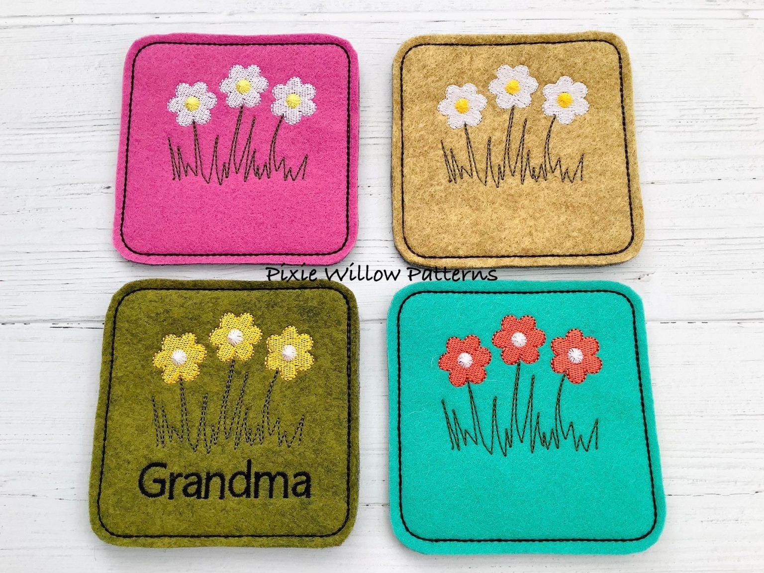 In the hoop 4×4 square coaster pattern with flowers. Machine embroidery ...