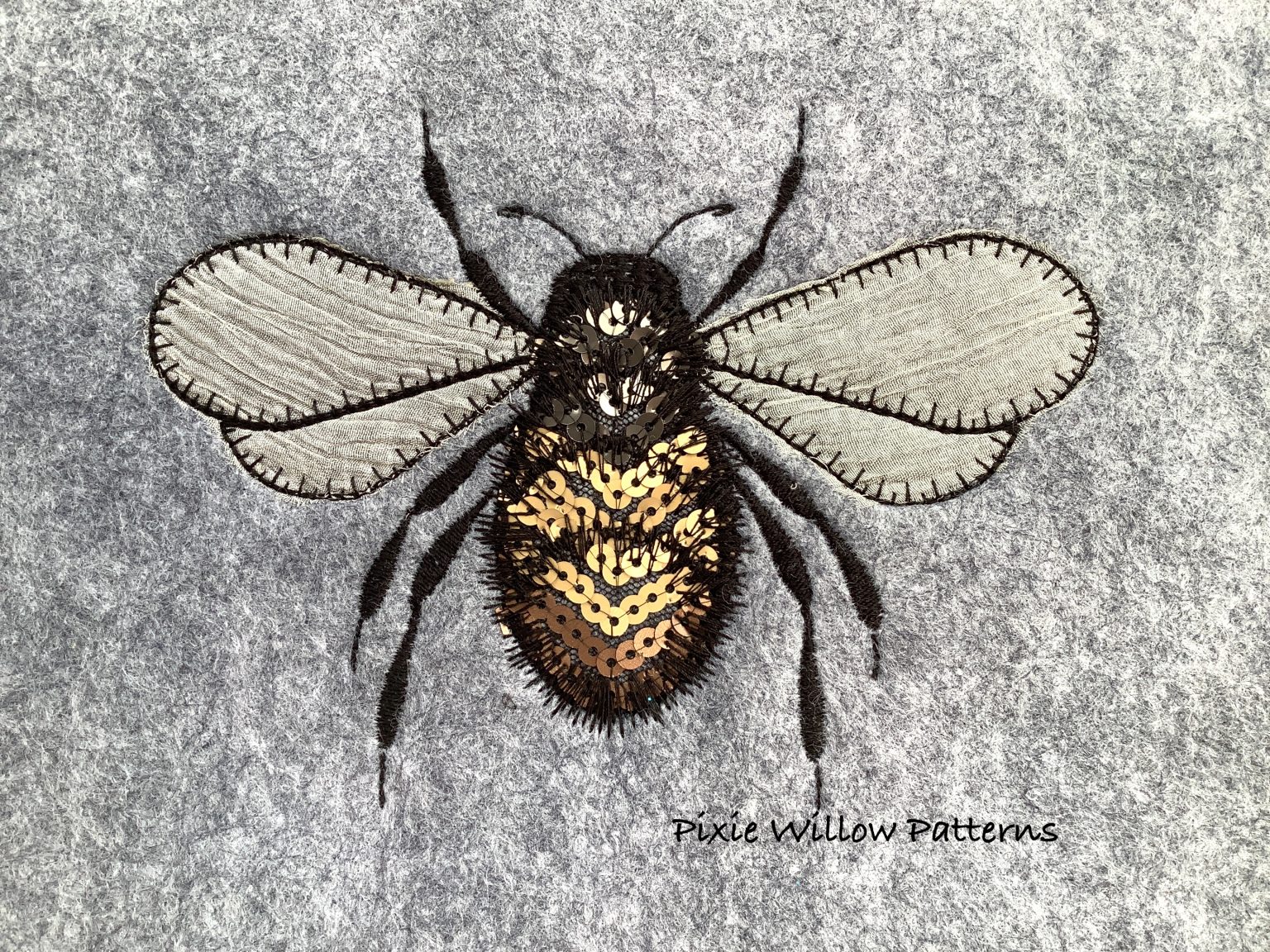 Bumble bee applique pattern. Machine embroidery bee applique design for ...