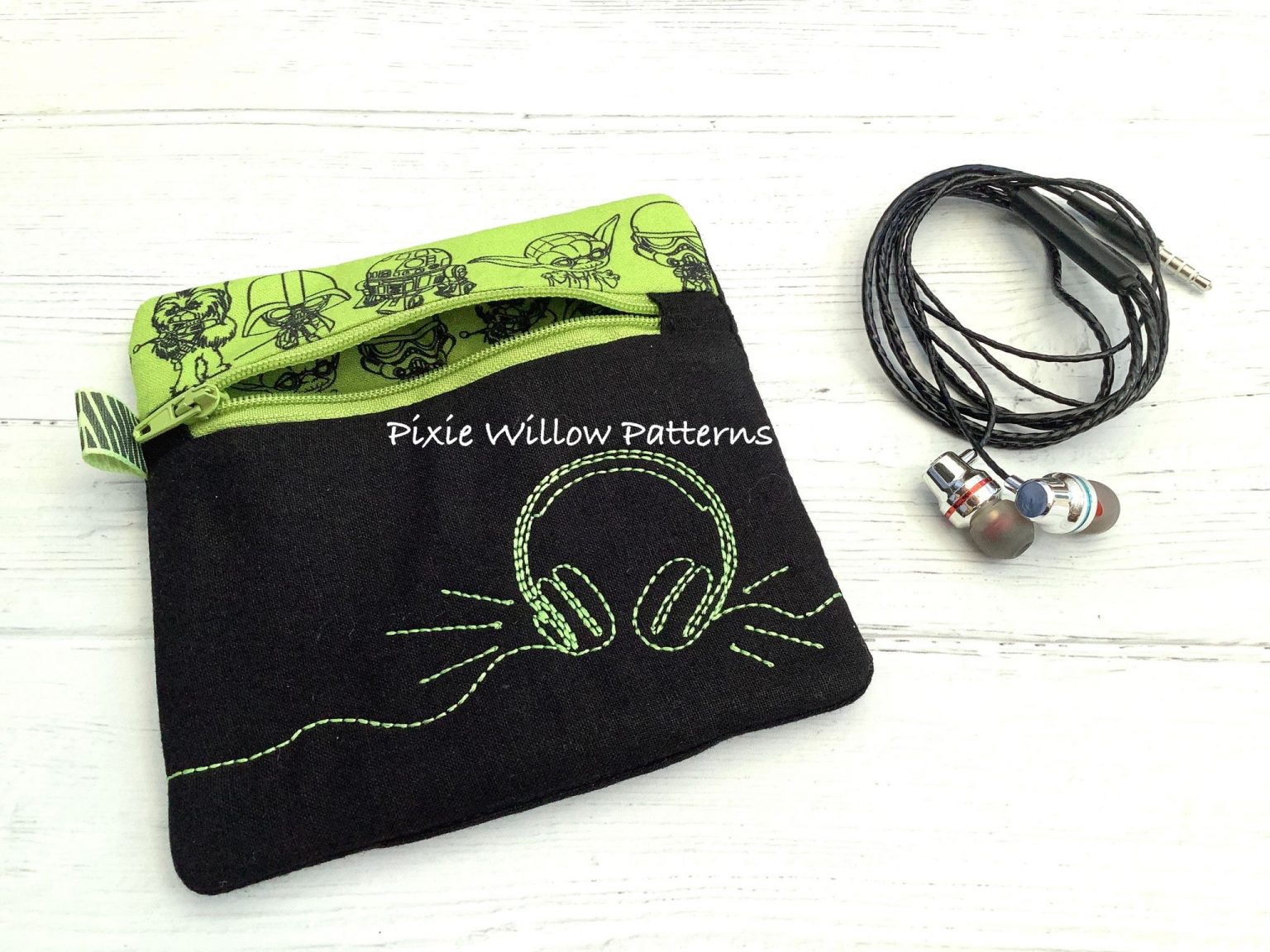 In the Hoop Ear Bud pouch pattern. Machine embroidery design of ear ...