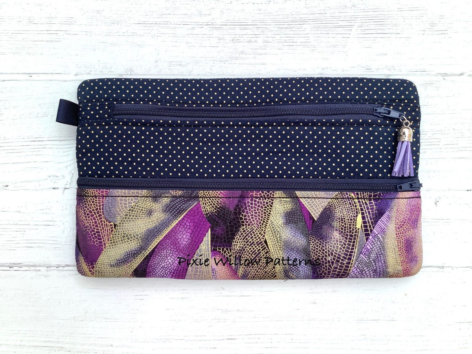 In the hoop Double Front Pocket Zipper Bag design. ITH bag for 5×7, 6× ...