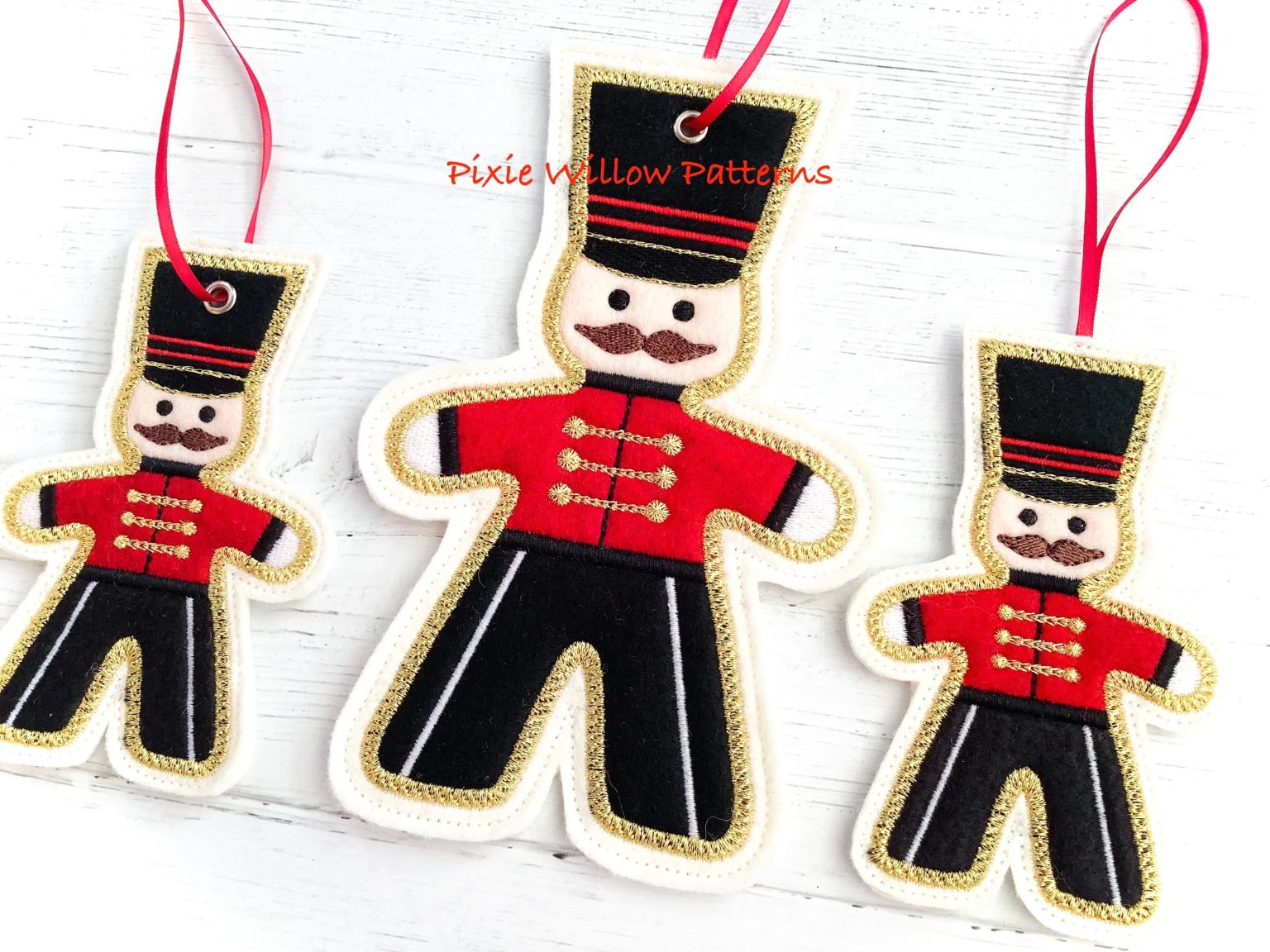 ITH Drummer applique pattern. In the hoop Christmas Drummer / Soldier Hanging Decoration machine ...