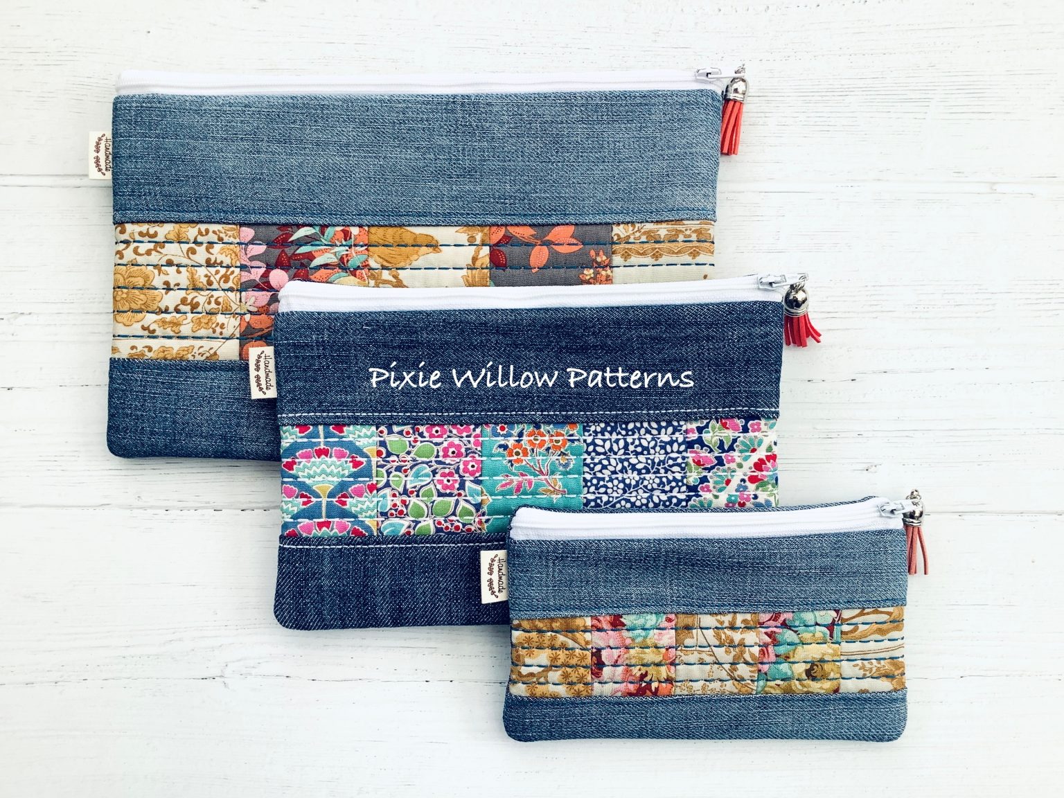 In the hoop Quilted Zipper bag pattern. Embroidery machine design of a ...