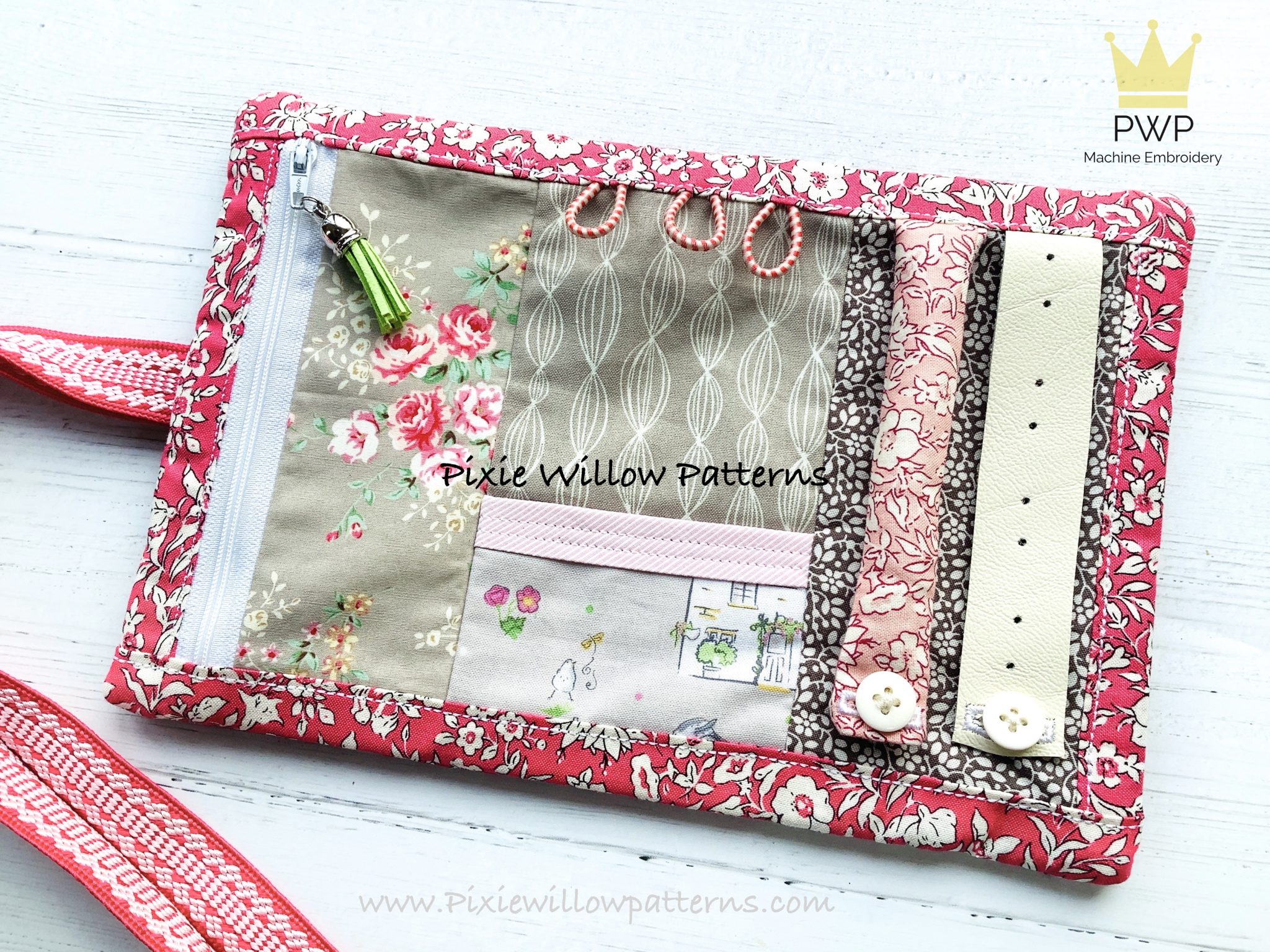 ITH Travel Jewellery Roll Pattern. For 7.9×11 hoops – Pixie Willow Patterns