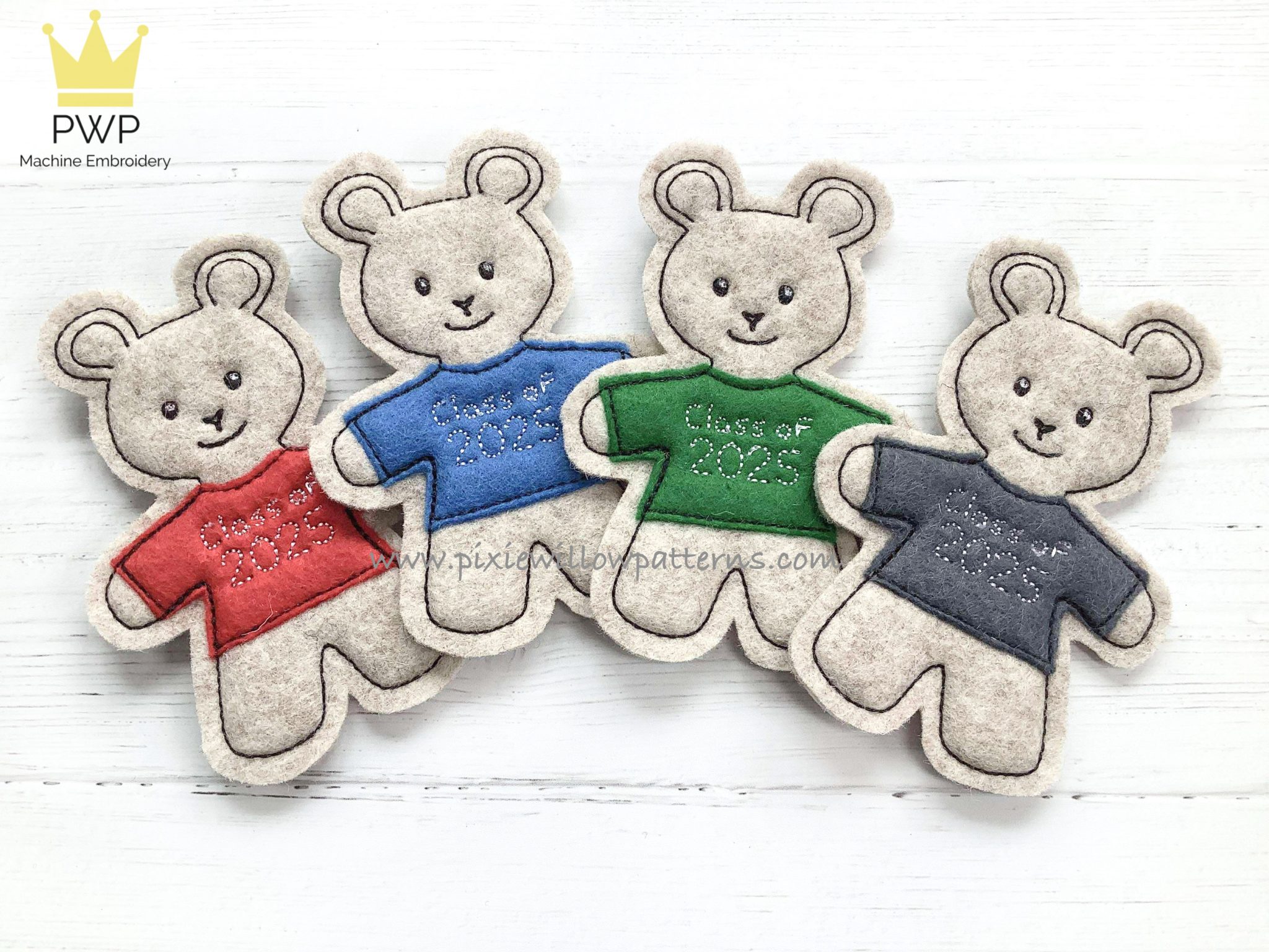 ITH Class of 2025 Bear Pattern. For 5×7 and 8×11 hoops. – Pixie Willow ...