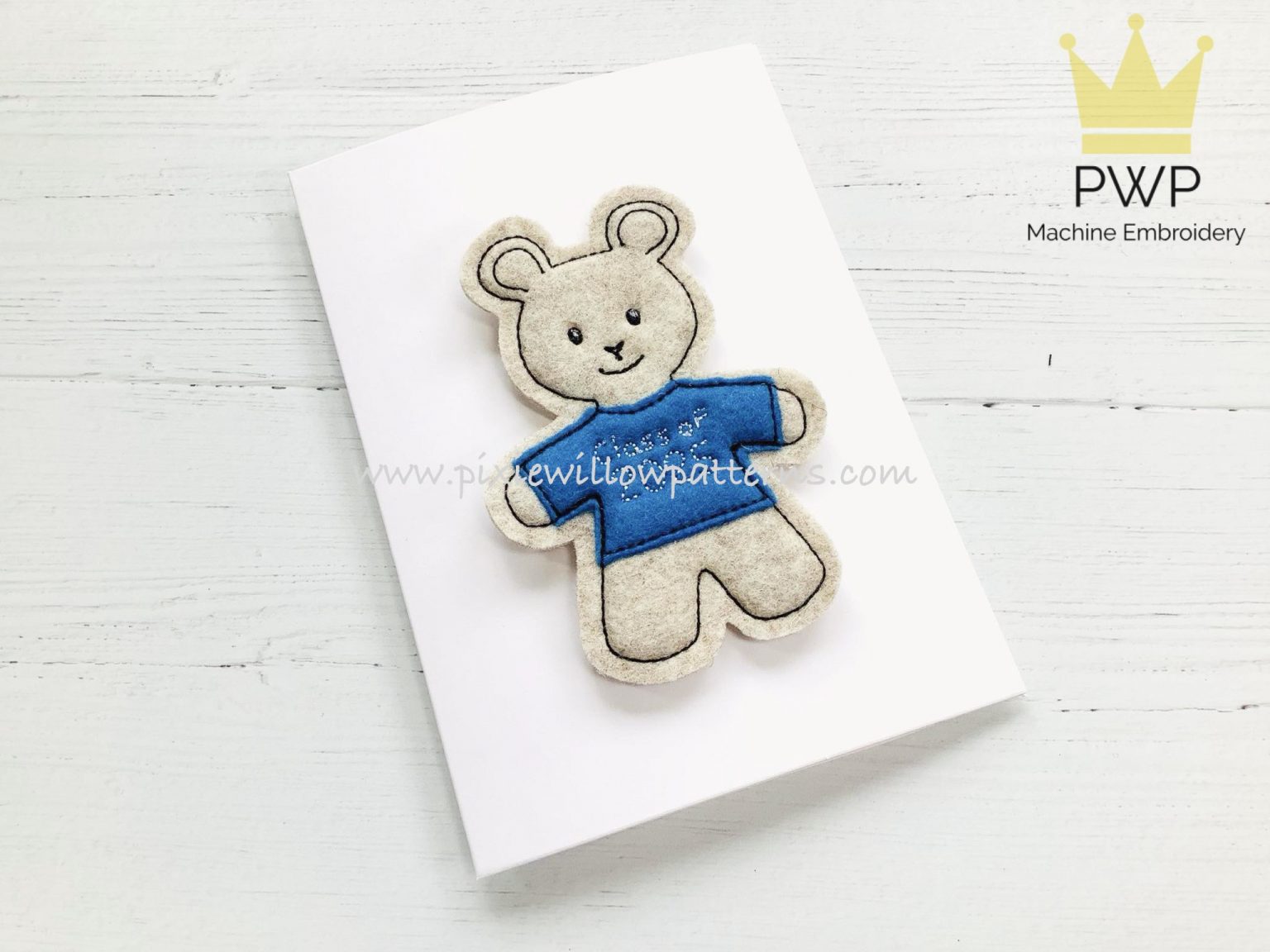 ITH Class of 2025 Bear Pattern. For 5×7 and 8×11 hoops. – Pixie Willow ...