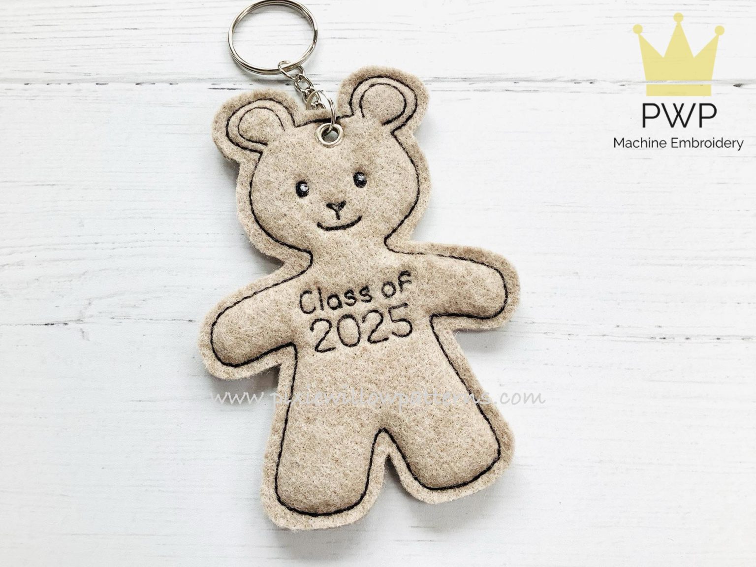 ITH Class of 2025 Bear Pattern. For 5×7 and 8×11 hoops. – Pixie Willow ...